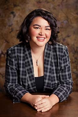 Angie Ostaszewski | PeoriaMagazines.com